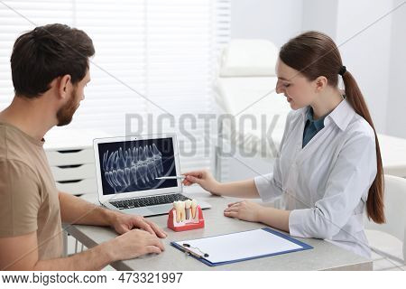 Doctor Showing Patient Image & Photo (Free Trial) | Bigstock