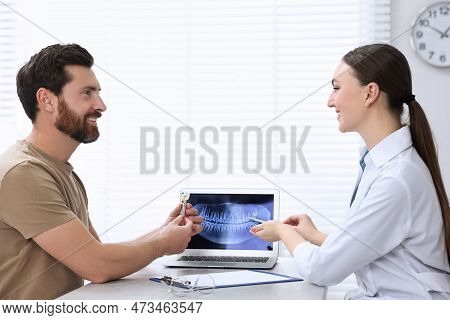 Doctor Showing Patient Image & Photo (Free Trial) | Bigstock