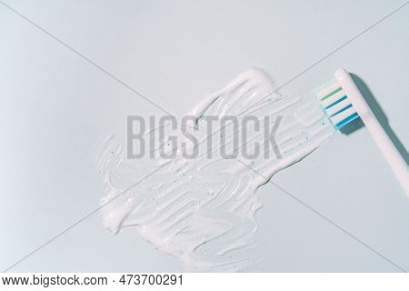 Toothpaste Smear Images, Illustrations & Vectors (Free) - Bigstock