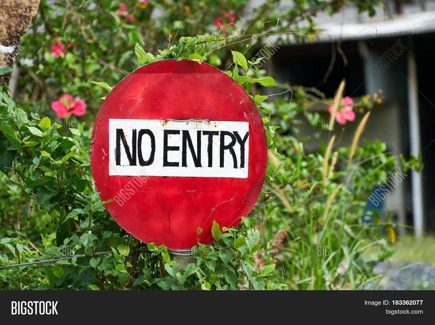 Sign No Entry Private Image & Photo (Free Trial) | Bigstock