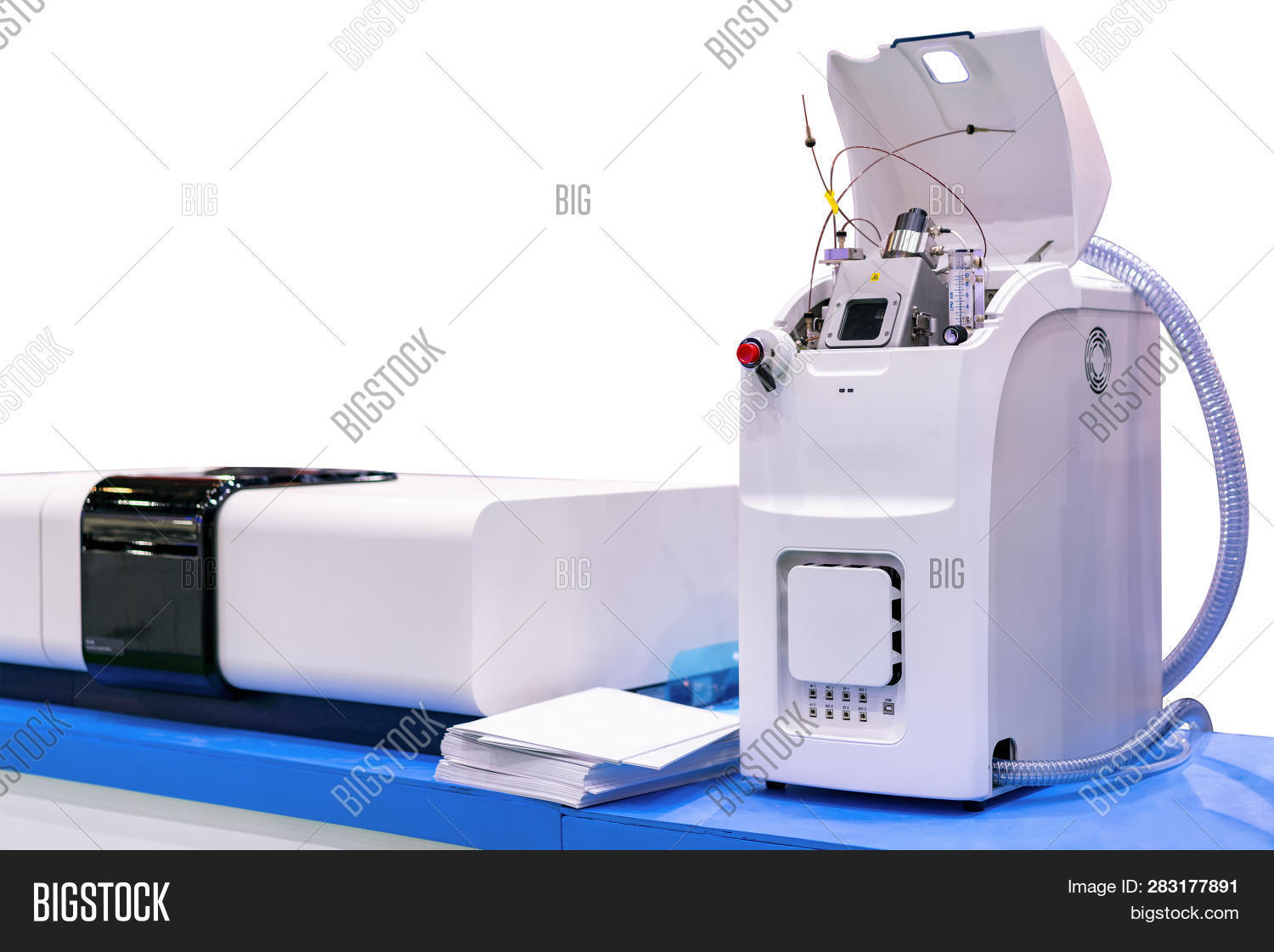 Mass Spectrometer Image & Photo (Free Trial) | Bigstock