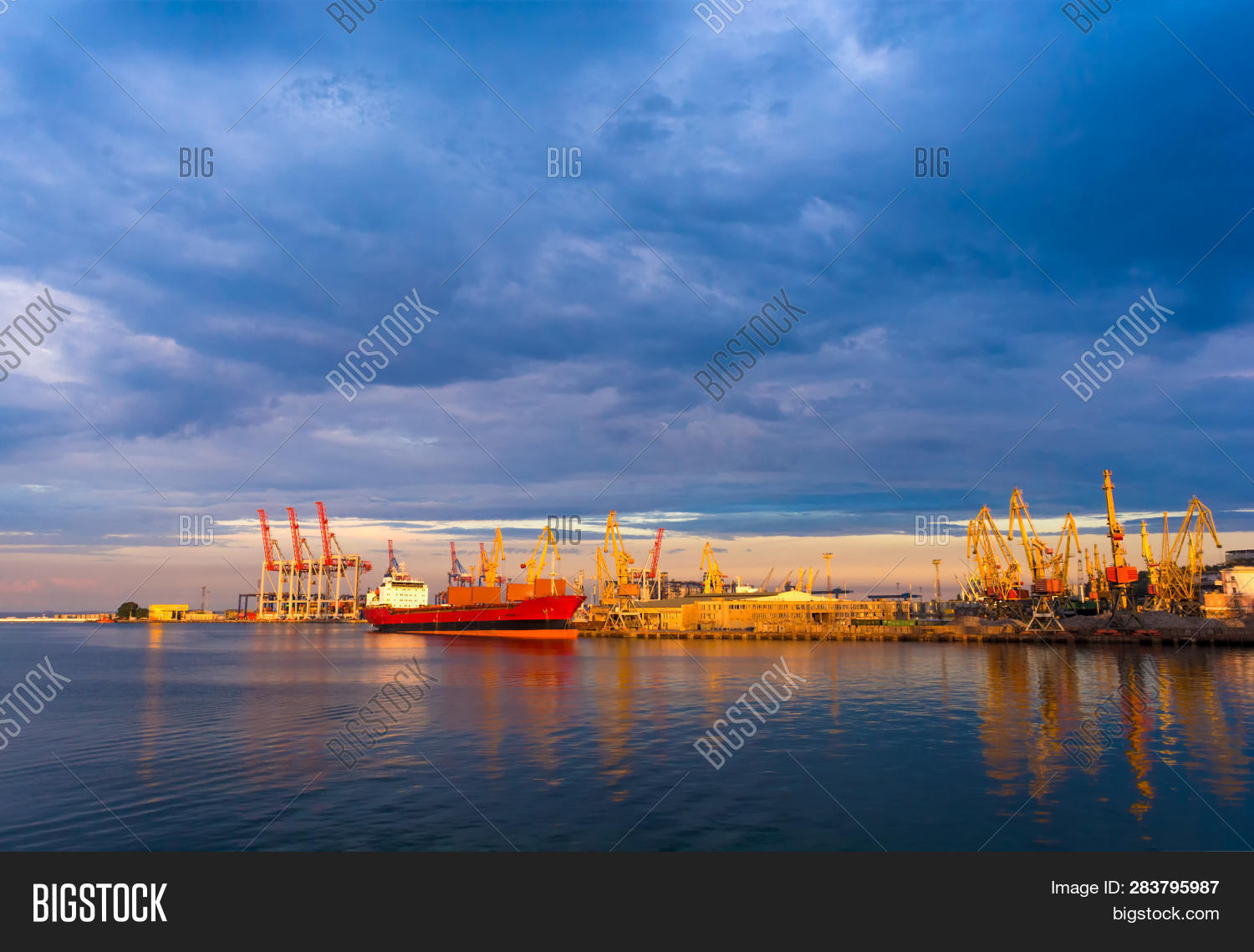 Bulker Port. Loading Image & Photo (Free Trial) | Bigstock