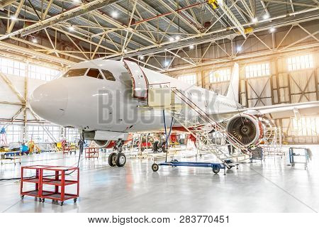 Aviation Hangar Image & Photo (Free Trial) | Bigstock