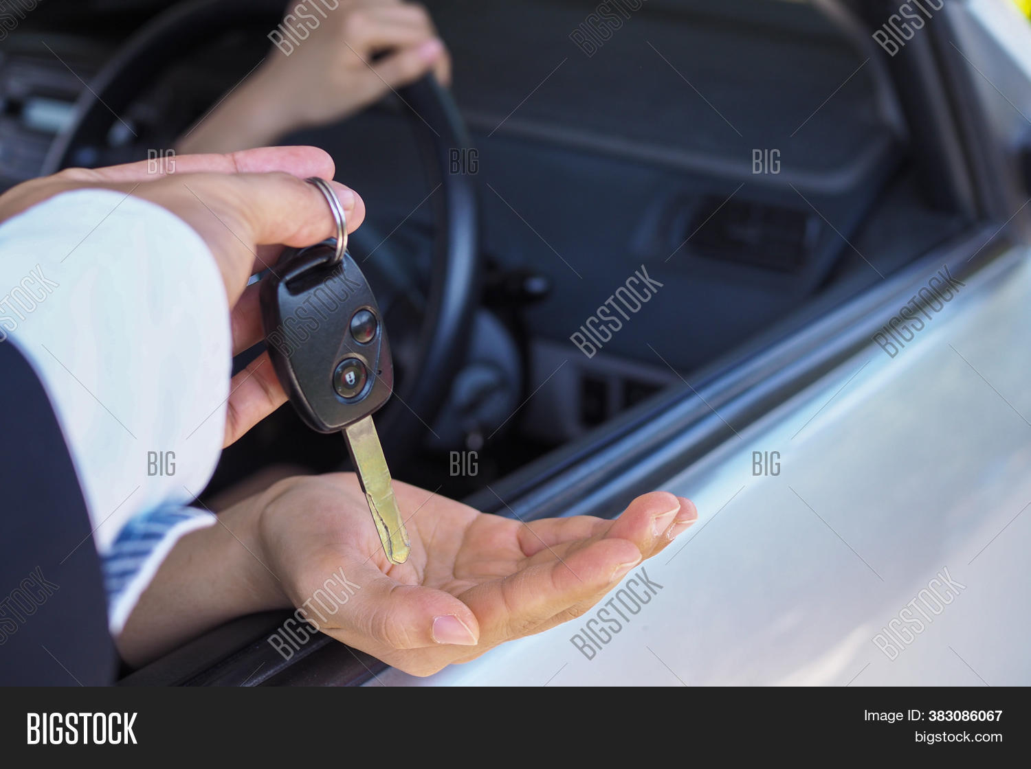 Hand Car Dealer Image & Photo (Free Trial) | Bigstock