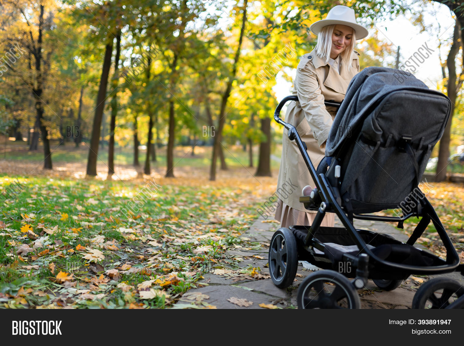 Mother Baby Pram Image & Photo (Free Trial) | Bigstock