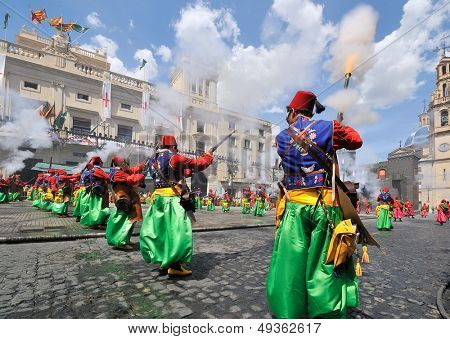 People Firing/shooting Image & Photo (Free Trial) | Bigstock