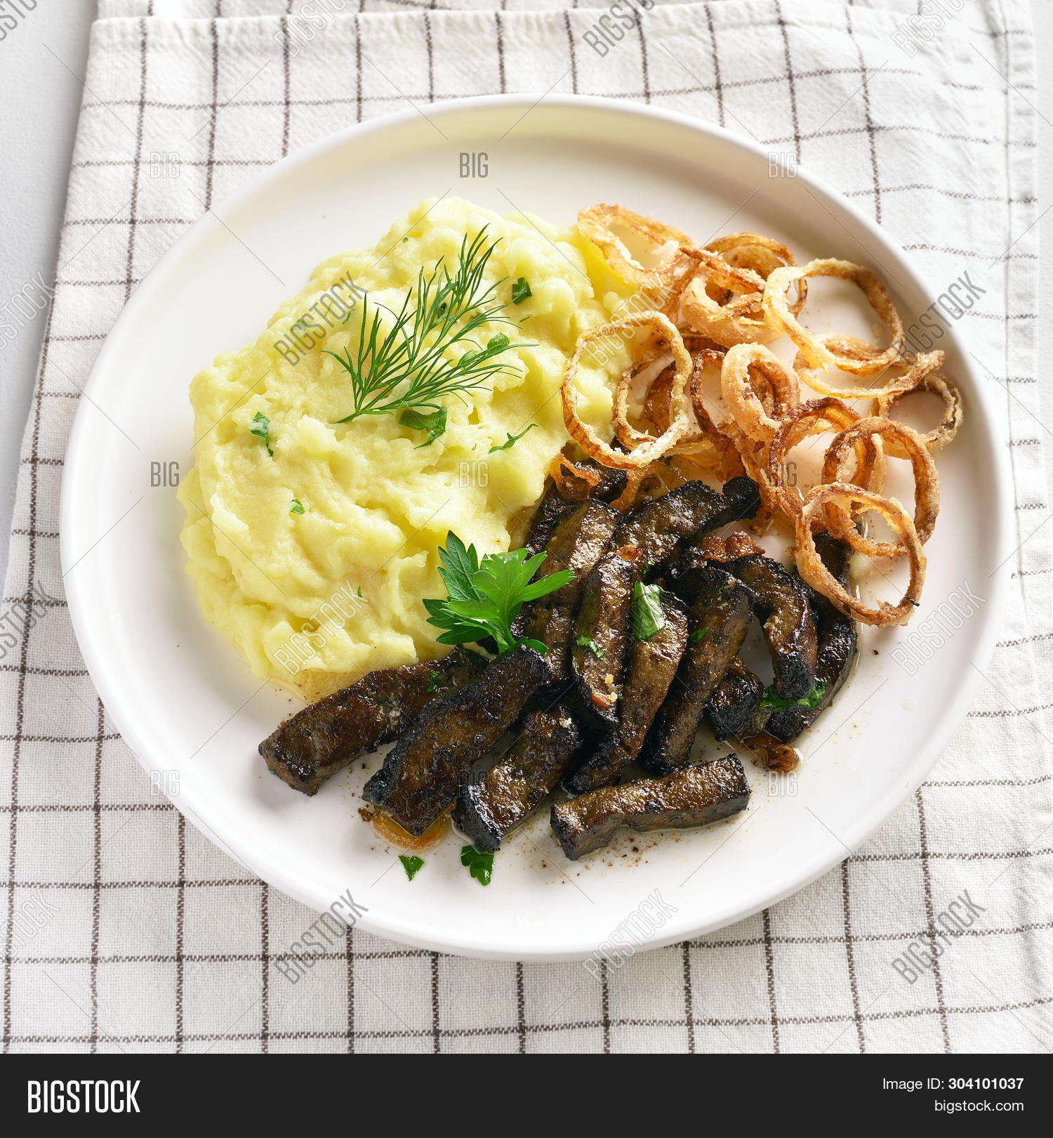 Close Mashed Potatoes Image & Photo (Free Trial) | Bigstock