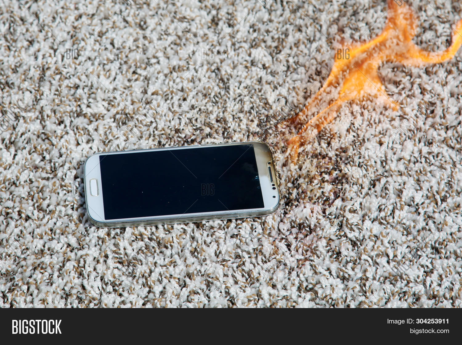 Mobile Phone Explodes Image & Photo (Free Trial) | Bigstock