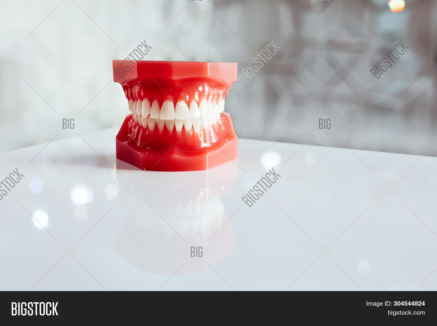 Dental Clinic Red Image & Photo (Free Trial) | Bigstock
