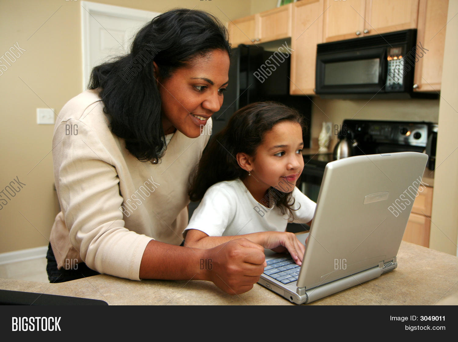 Family On Computer Image & Photo (Free Trial) | Bigstock