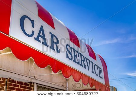 Car Service Sign On Image & Photo (Free Trial) | Bigstock