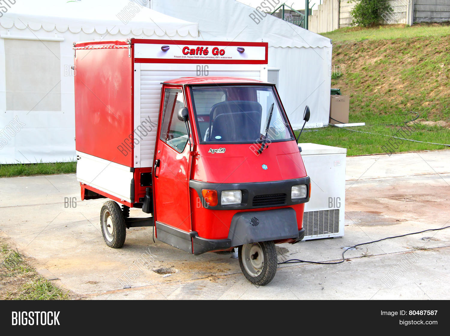 Piaggio Ape 50 Image & Photo (Free Trial) | Bigstock