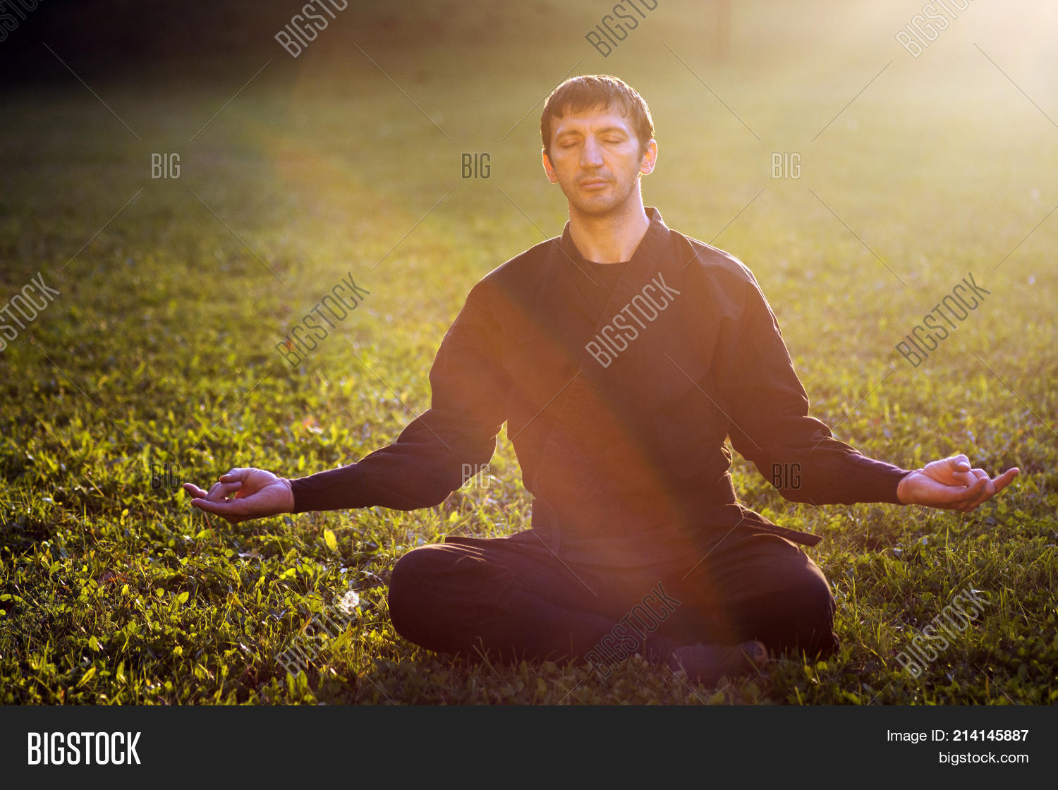 Ninja Black Kimono Image & Photo (Free Trial) | Bigstock