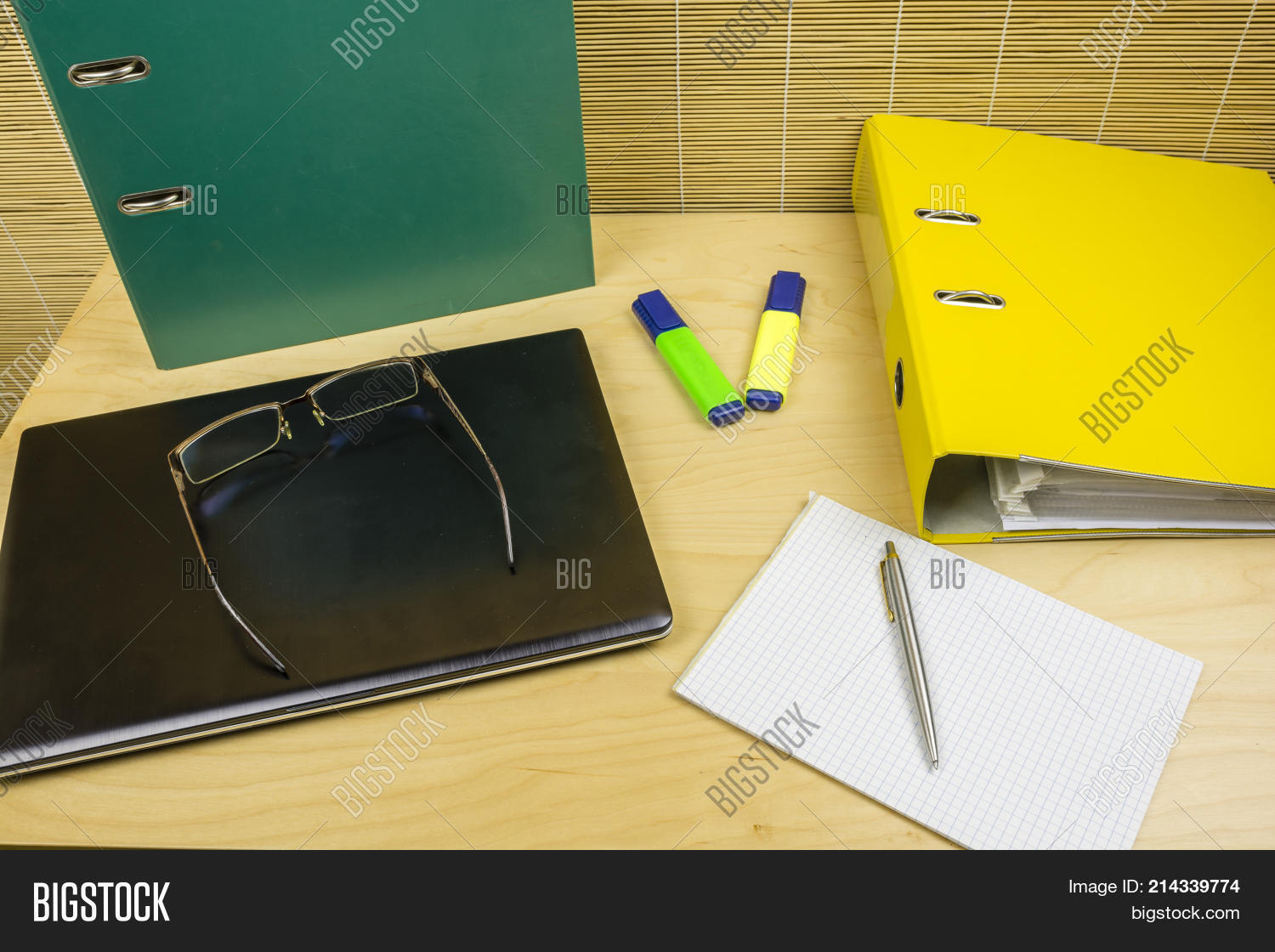 Desk Office Image & Photo (Free Trial) | Bigstock