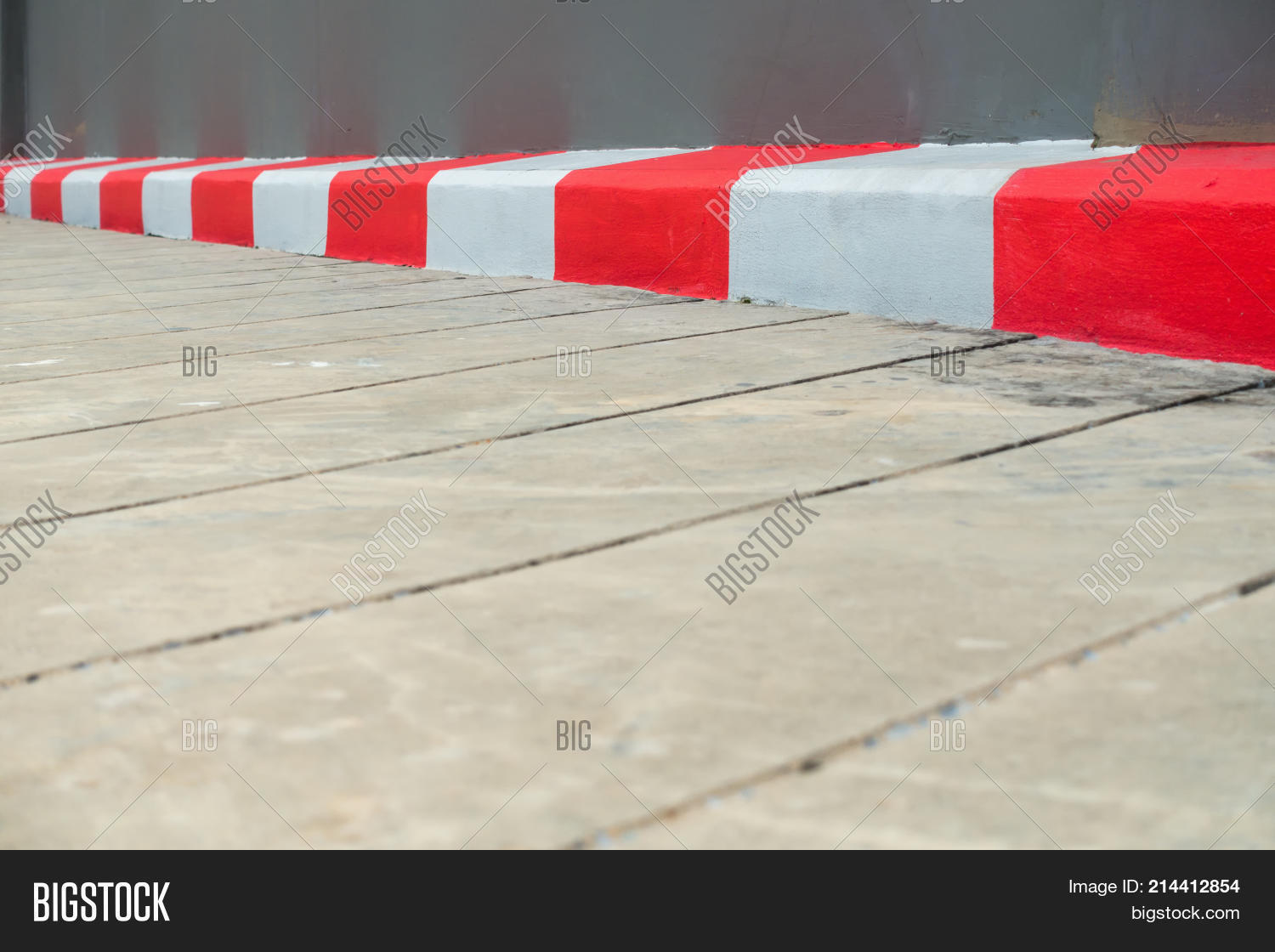 Footpath Road Side Image & Photo (Free Trial) | Bigstock