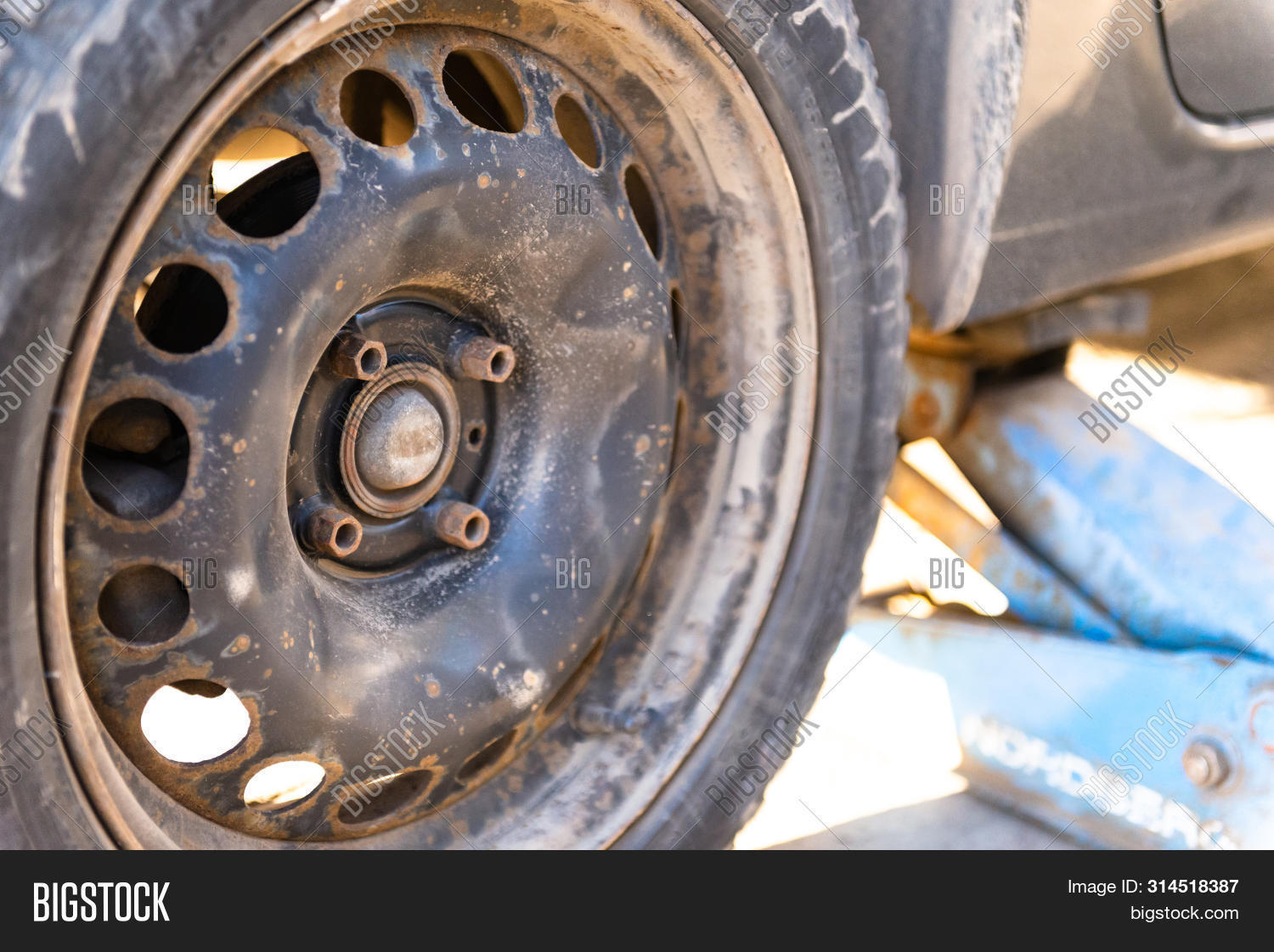 Wheel Replacement. Image & Photo (Free Trial) | Bigstock