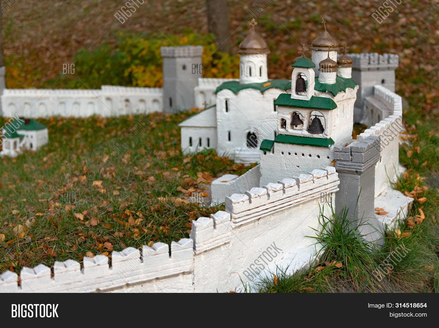 Layout Fortress. Image & Photo (Free Trial) | Bigstock
