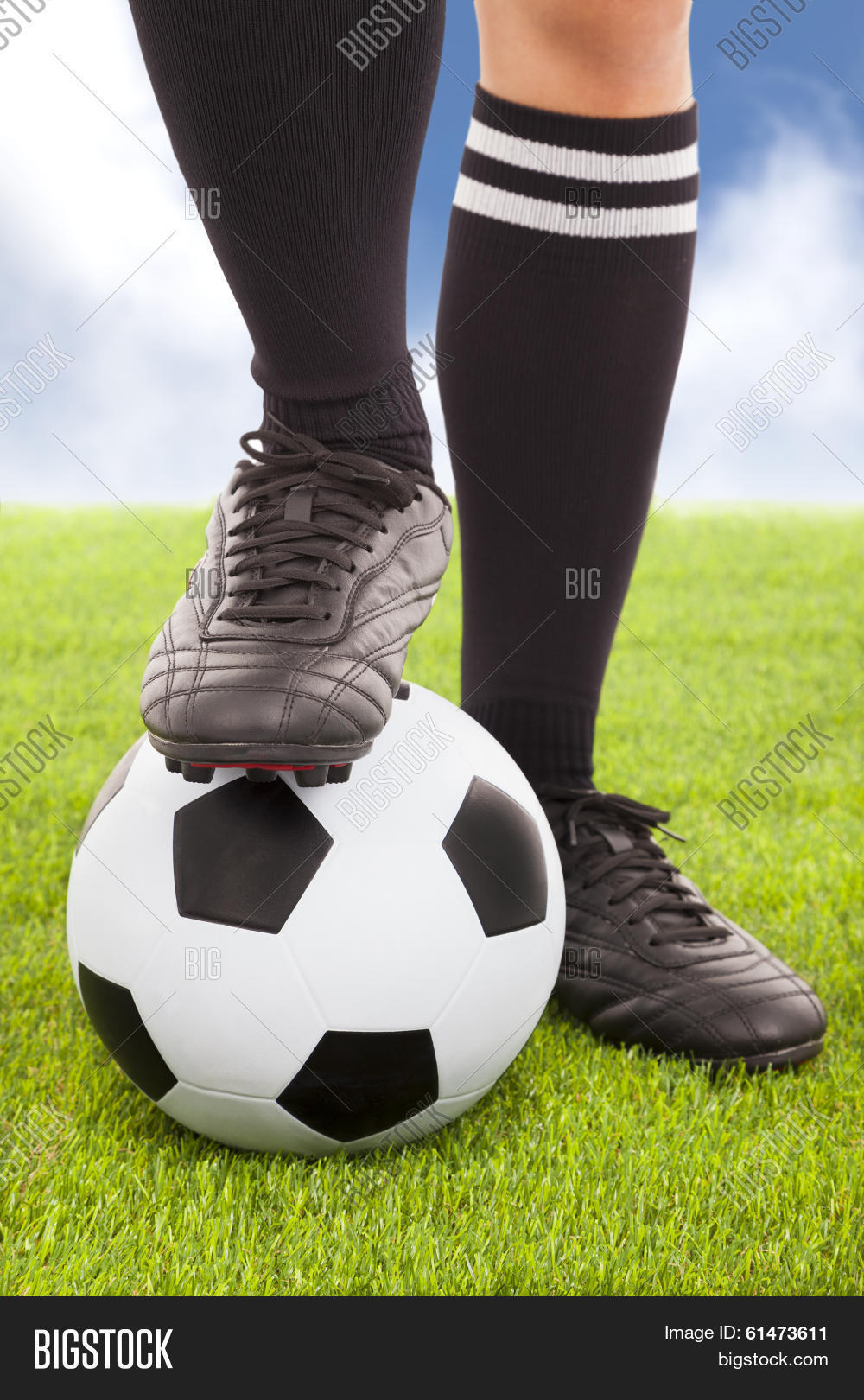 Soccer Player's Feet Image & Photo (Free Trial) | Bigstock