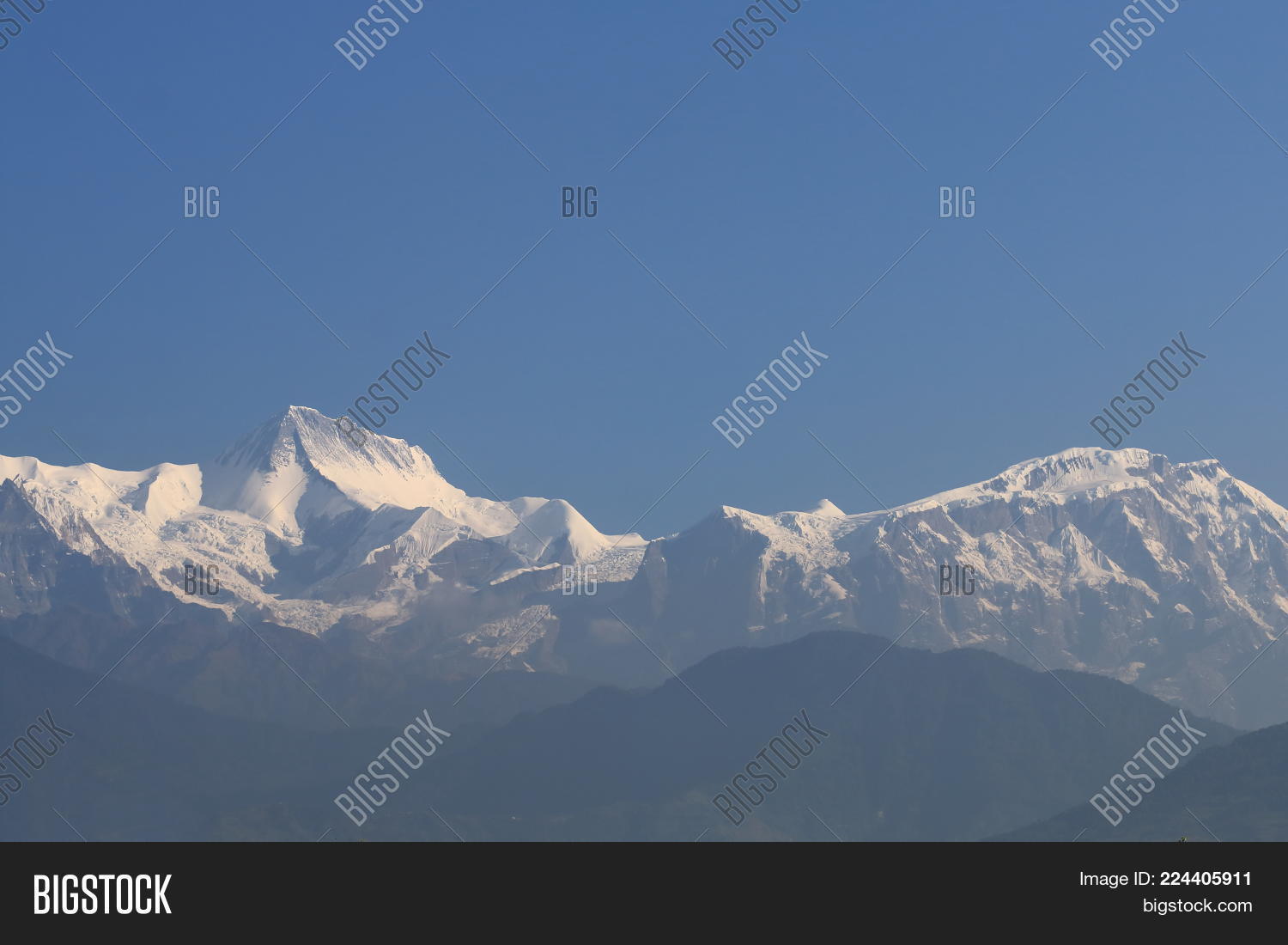 Machhapuchhre Himalaya Image & Photo (Free Trial) | Bigstock