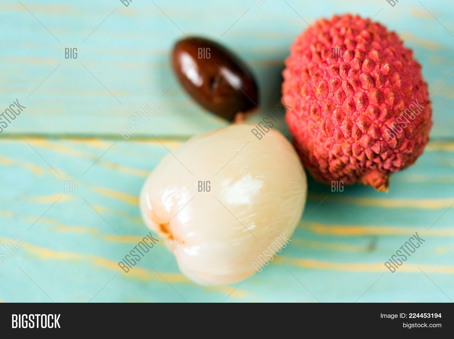 Fruits With Only One Seed