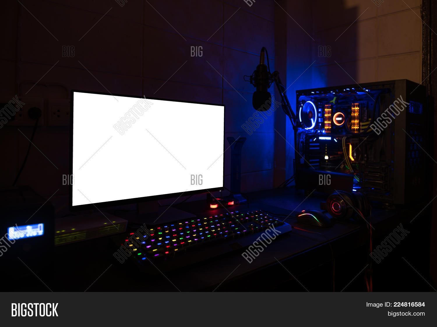 High-end Computer Image & Photo (Free Trial) | Bigstock