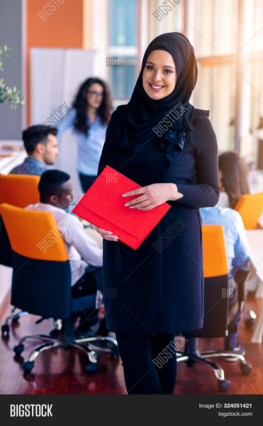 Arabic Business Woman Image & Photo (Free Trial) | Bigstock