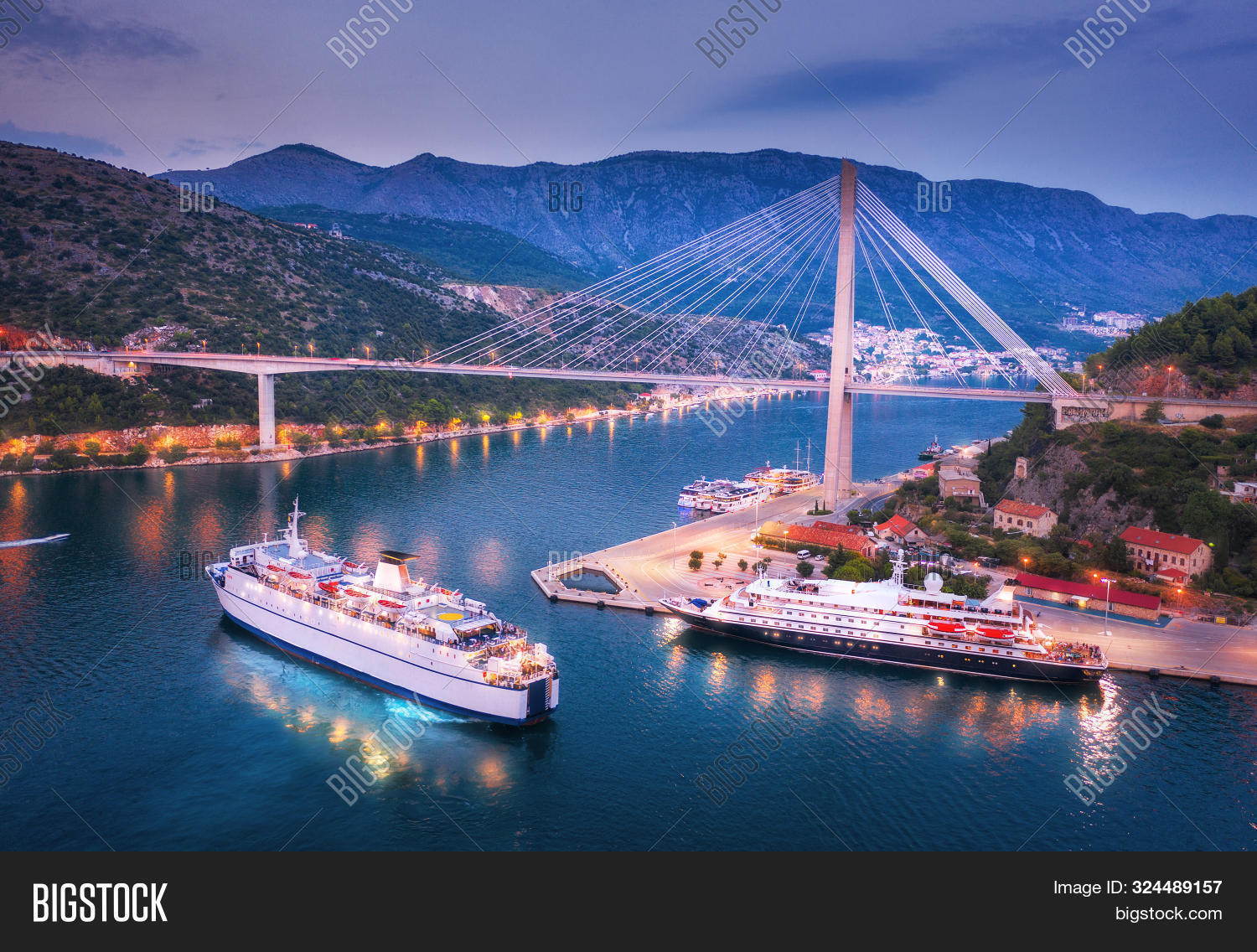 Aerial View Cruise Image & Photo (Free Trial) | Bigstock