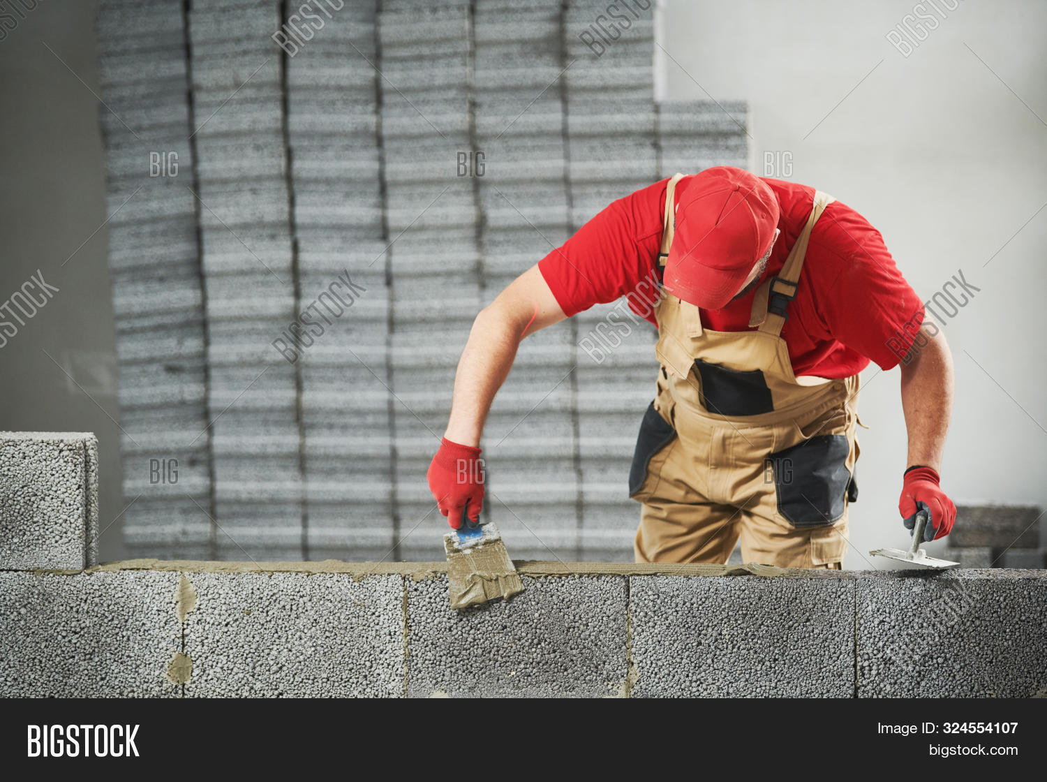 Bricklayer Builder Image & Photo (Free Trial) | Bigstock