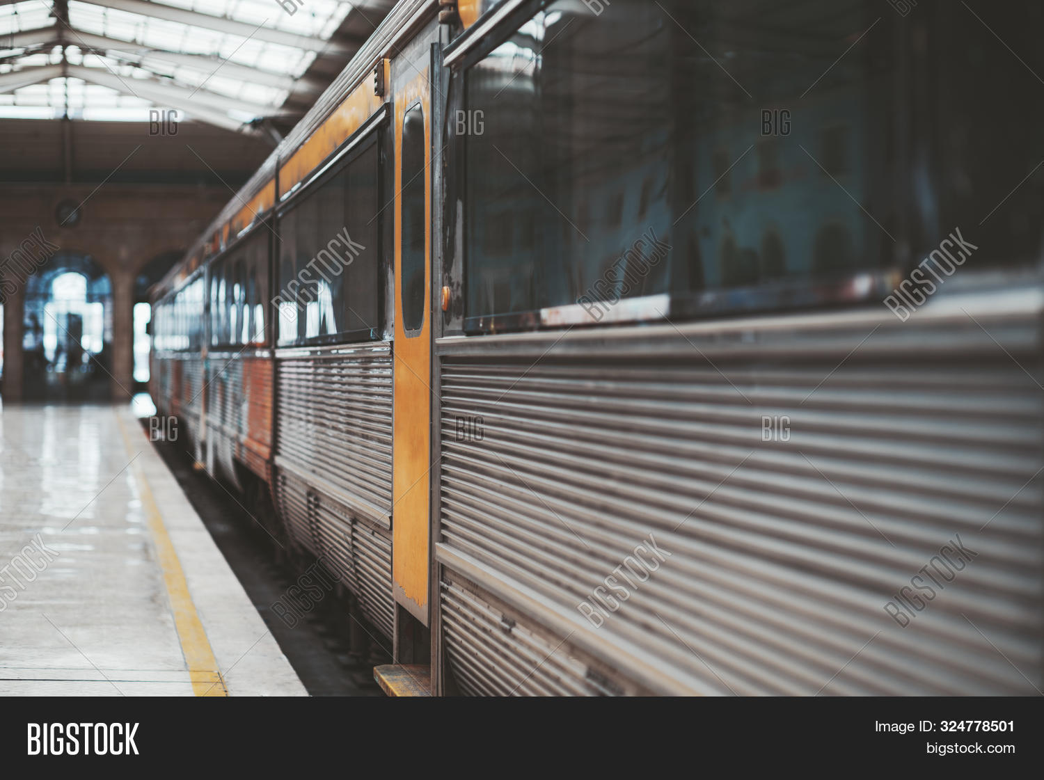 Side View Modern Image & Photo (Free Trial) | Bigstock