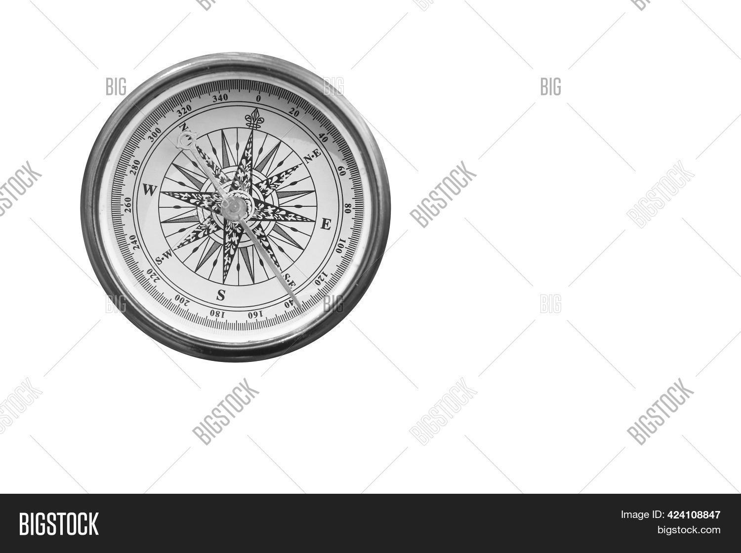 Round Compass Isolated Image & Photo (Free Trial) | Bigstock