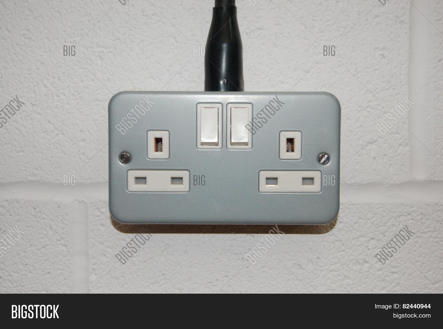 UK Mains Electrical Image & Photo (Free Trial) | Bigstock