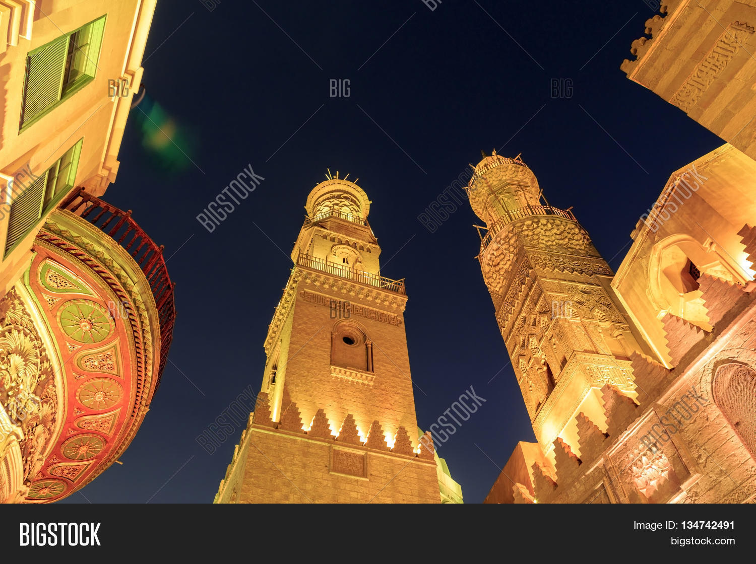 Most Amazing Streets Image & Photo (Free Trial) | Bigstock