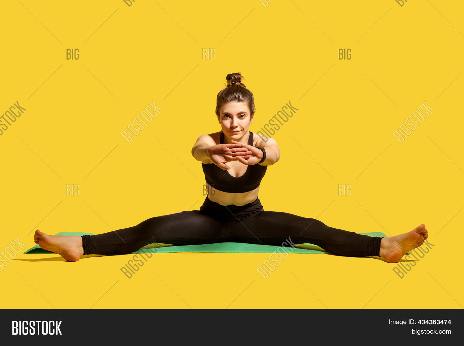 Fit Gymnast Woman Hair Image And Photo Free Trial Bigstock