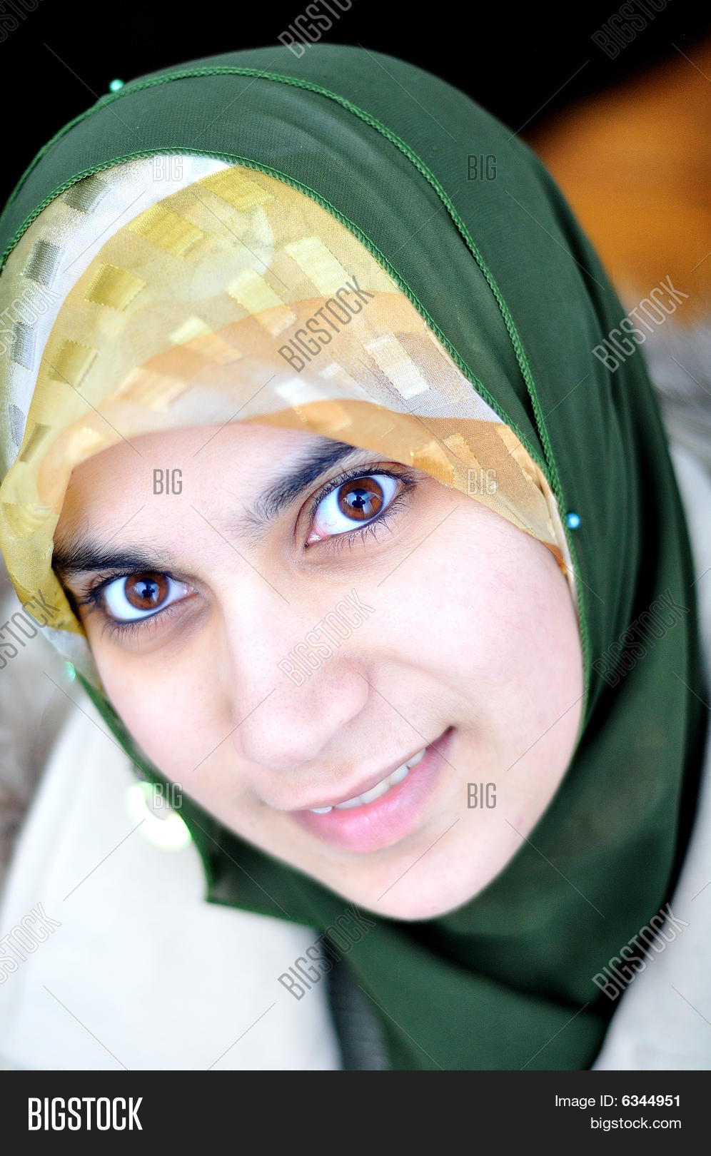 Asian Arabic Muslim Image & Photo (Free Trial) | Bigstock