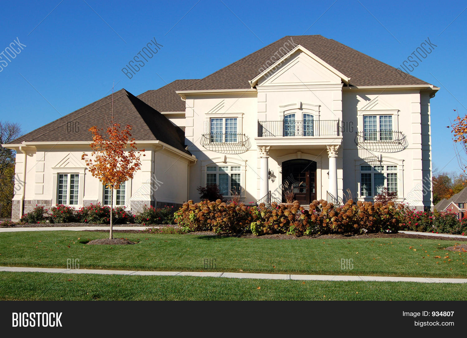Beautiful House 22 Image & Photo (Free Trial) | Bigstock