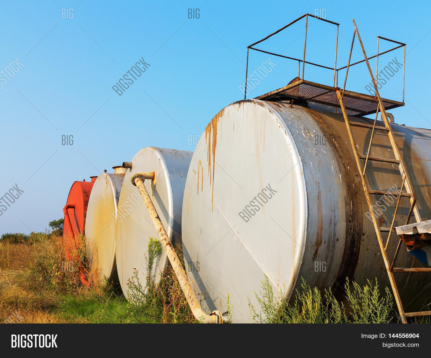 Metal Containers Image & Photo (Free Trial) | Bigstock