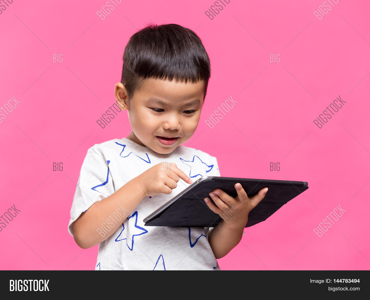 Little Kid Using Image & Photo (Free Trial) | Bigstock