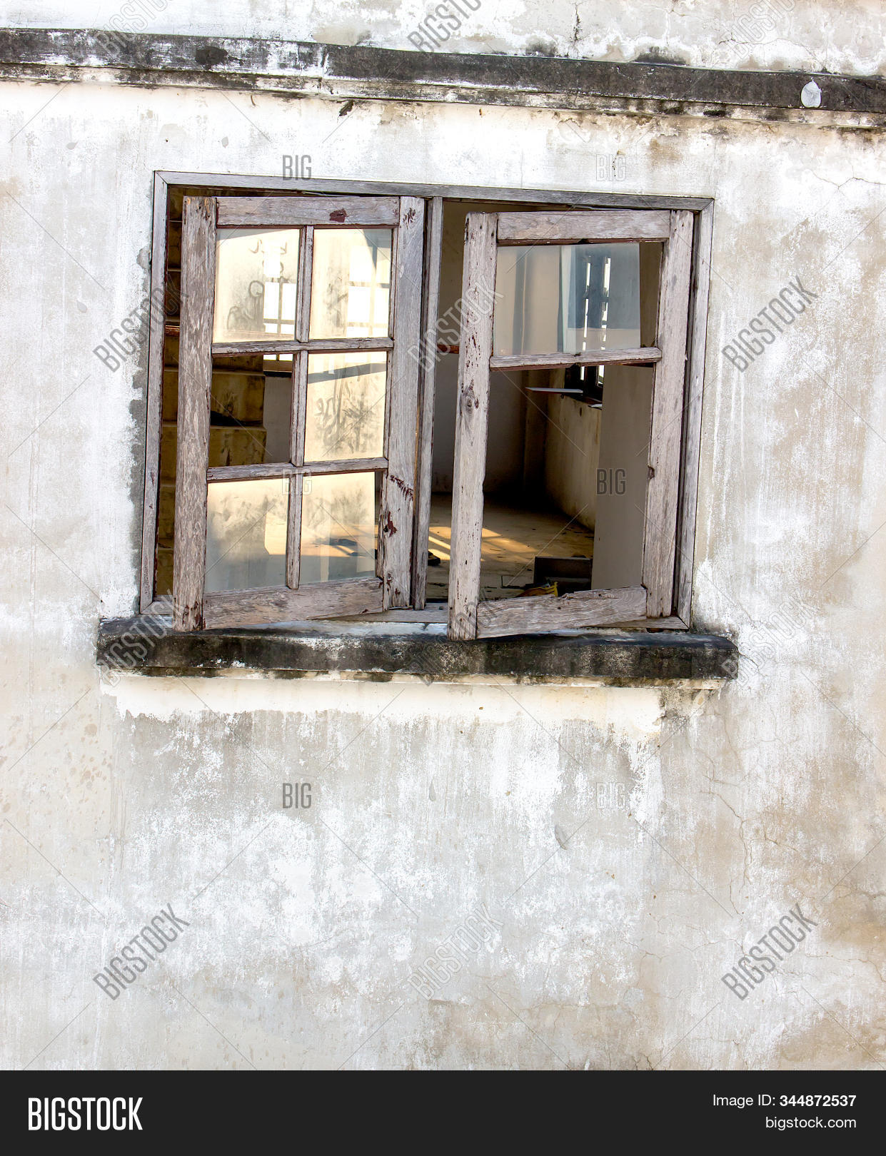 Window On Plaster Image & Photo (Free Trial) | Bigstock