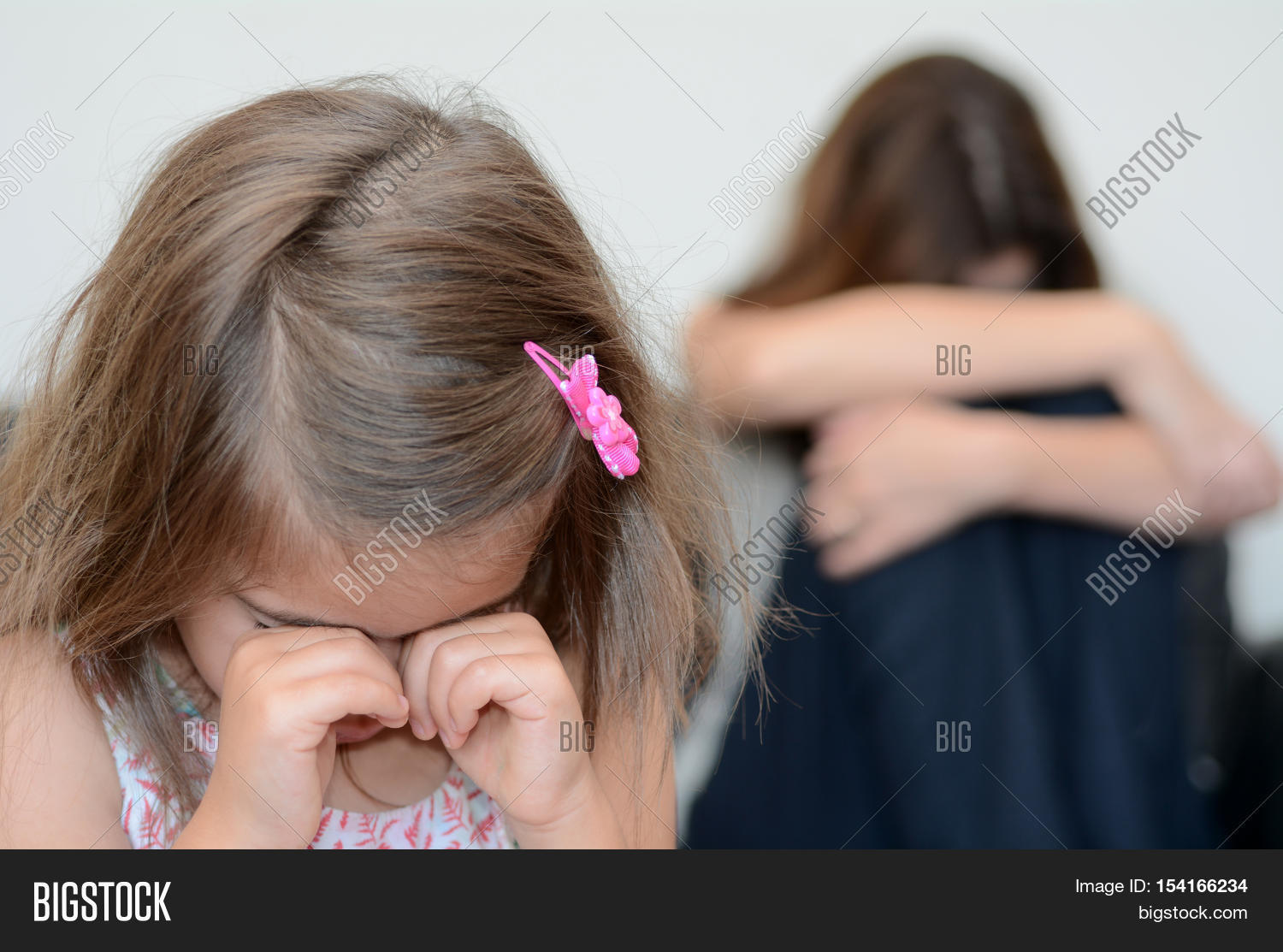 Little Girl Cring Image & Photo (Free Trial) | Bigstock