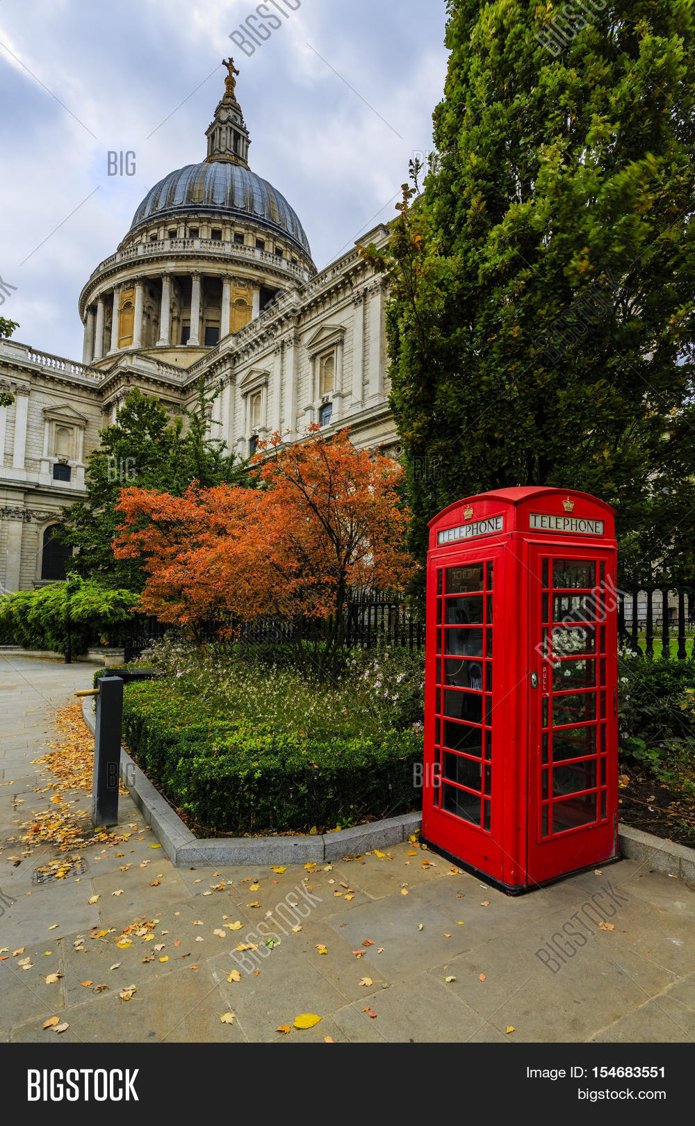 Streets London, Red Image & Photo (Free Trial) | Bigstock