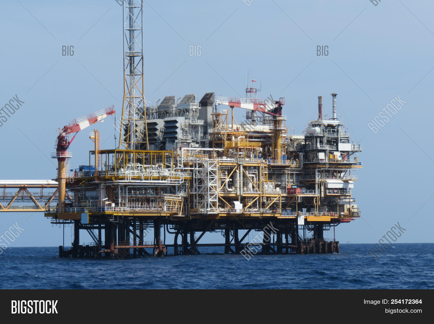 Offshore Construction Image & Photo (Free Trial) | Bigstock