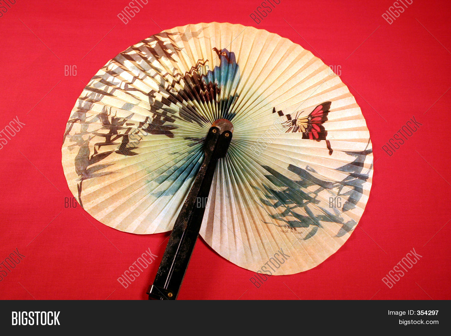 Chinese Fan Image & Photo (Free Trial) | Bigstock