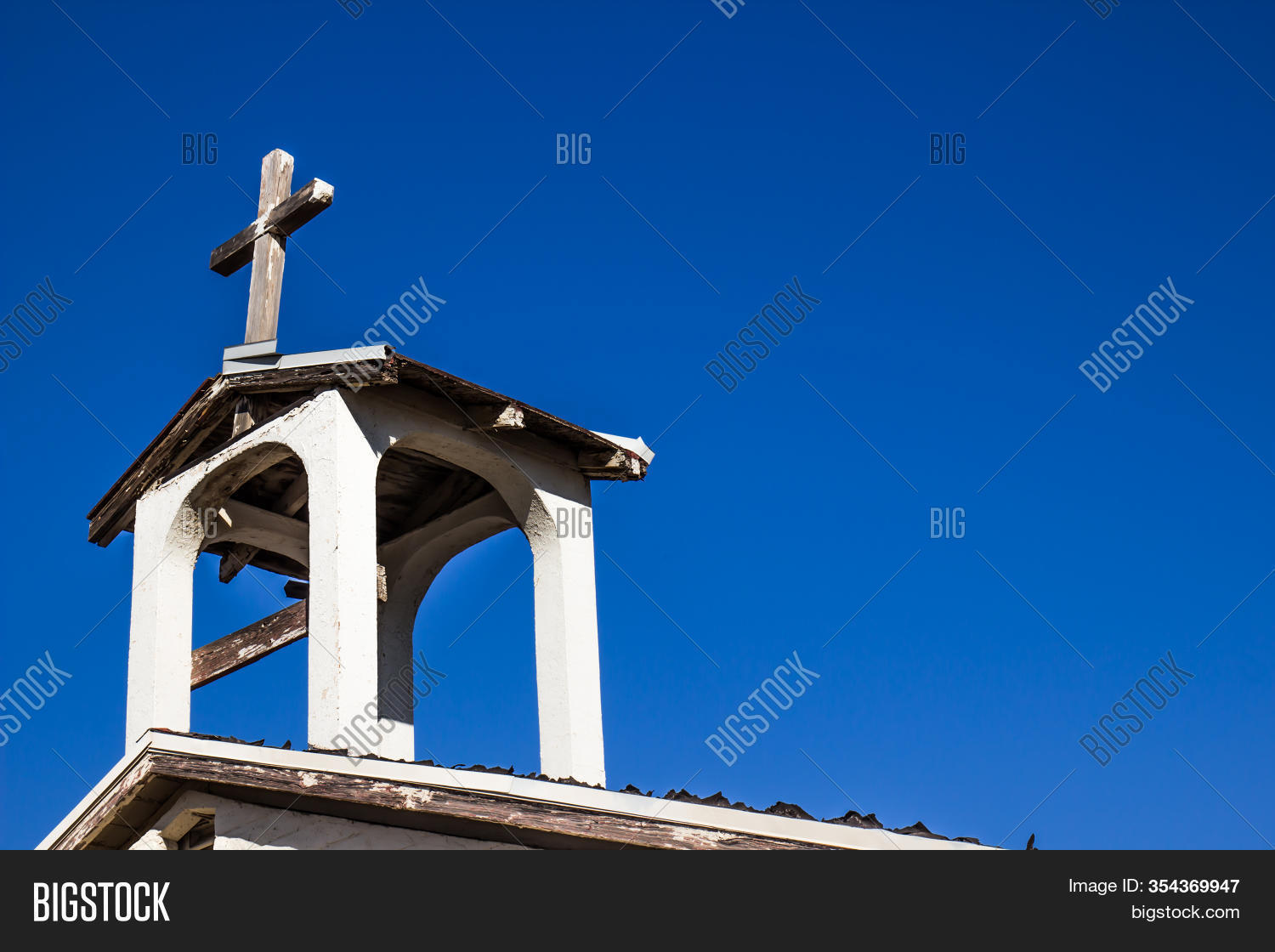 Weathered Wooden Cross Image & Photo (Free Trial) | Bigstock
