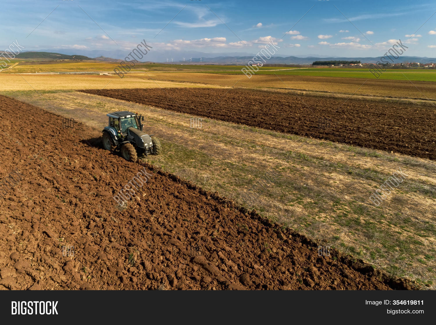 Aerial View Tractor Image & Photo (Free Trial) | Bigstock