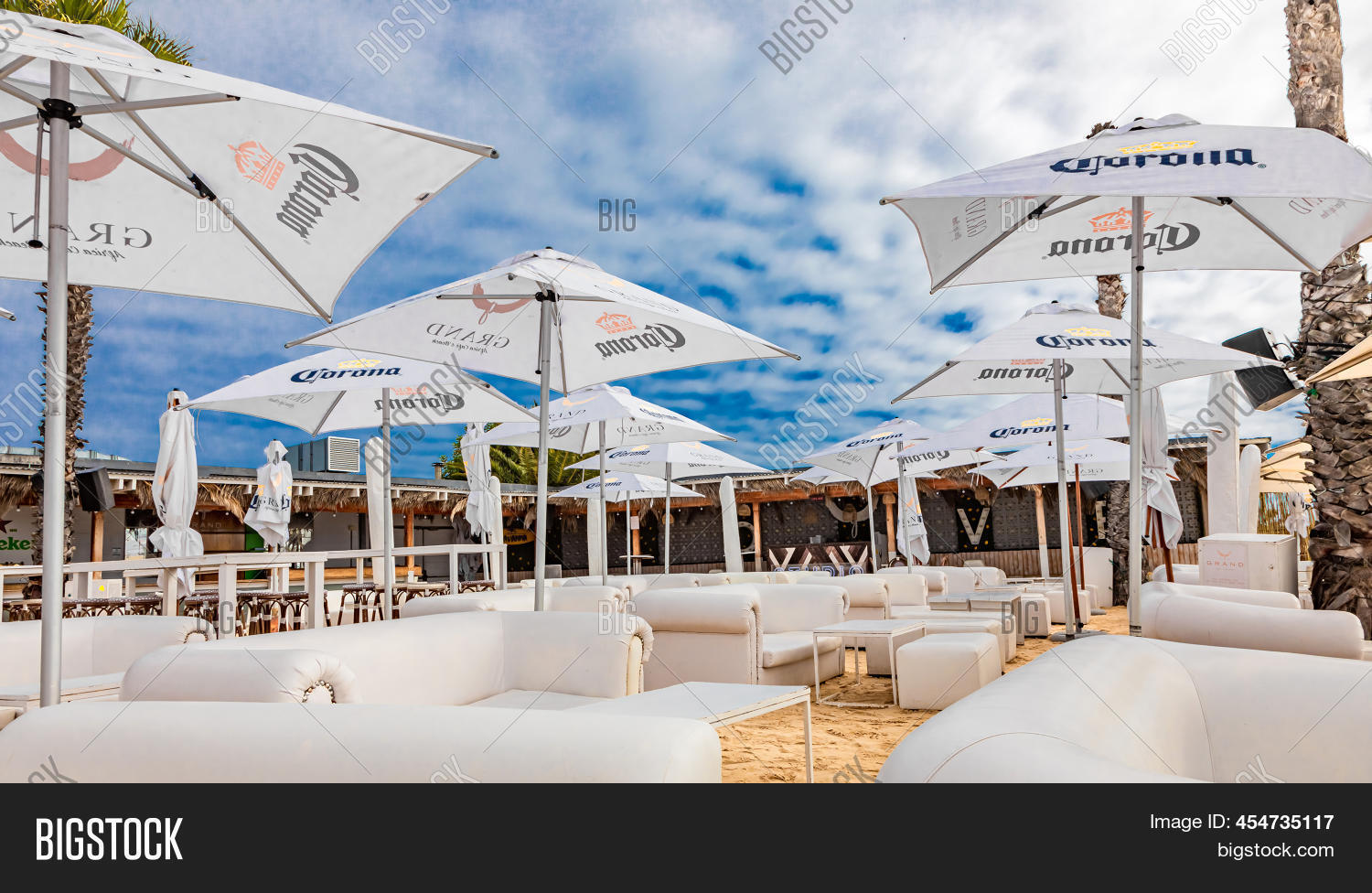 Grand Africa Cafe Image & Photo (Free Trial) | Bigstock