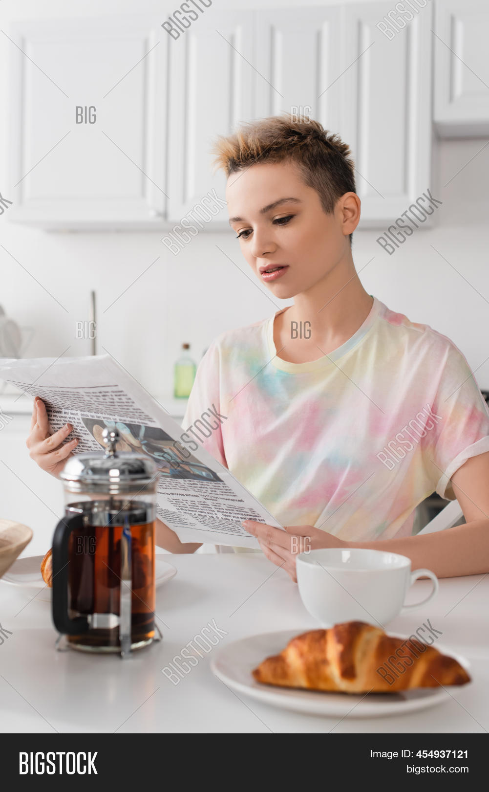 Bigender Person Short Image & Photo (Free Trial) | Bigstock