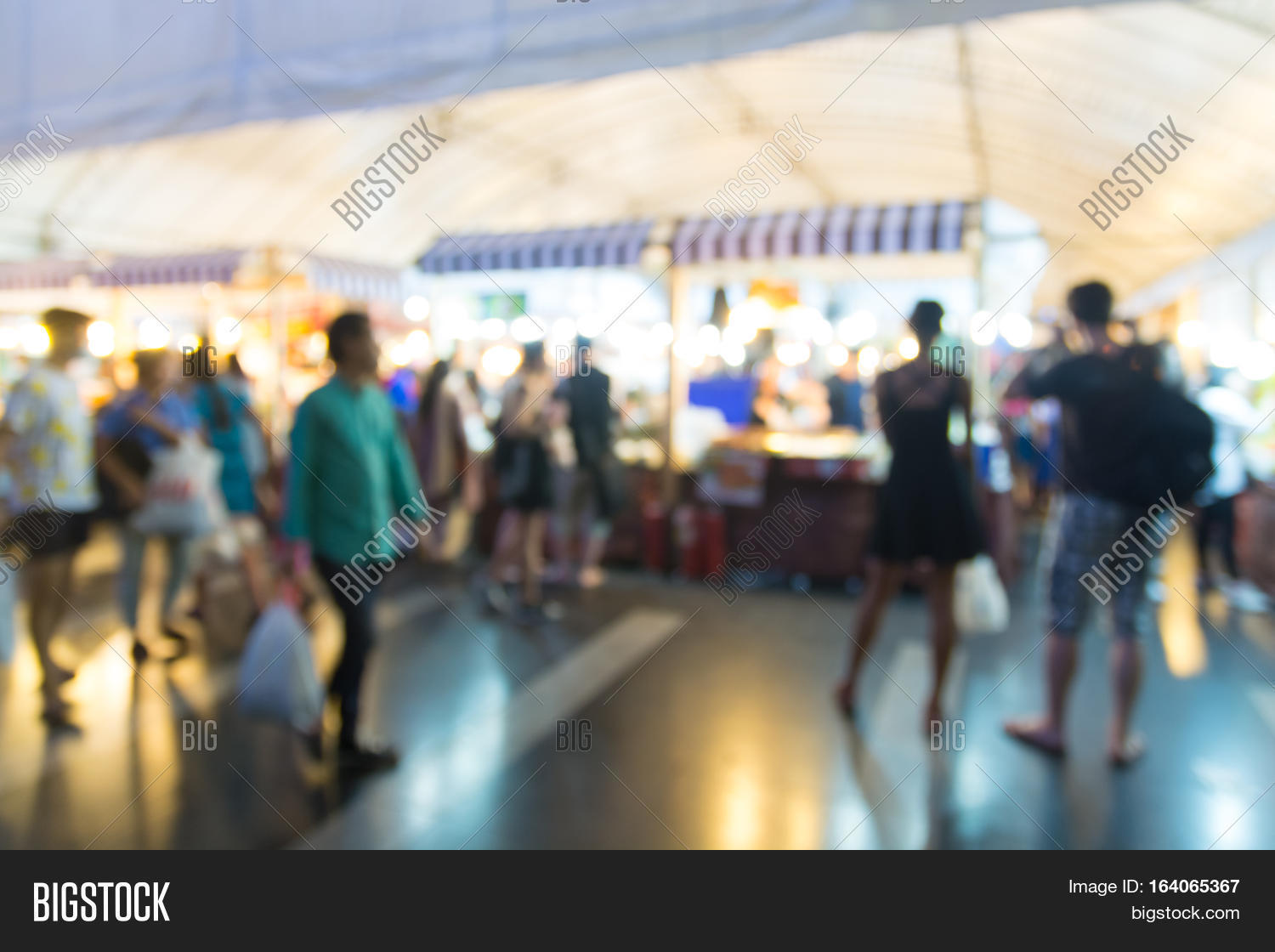 People Shopping Street Image & Photo (Free Trial) | Bigstock