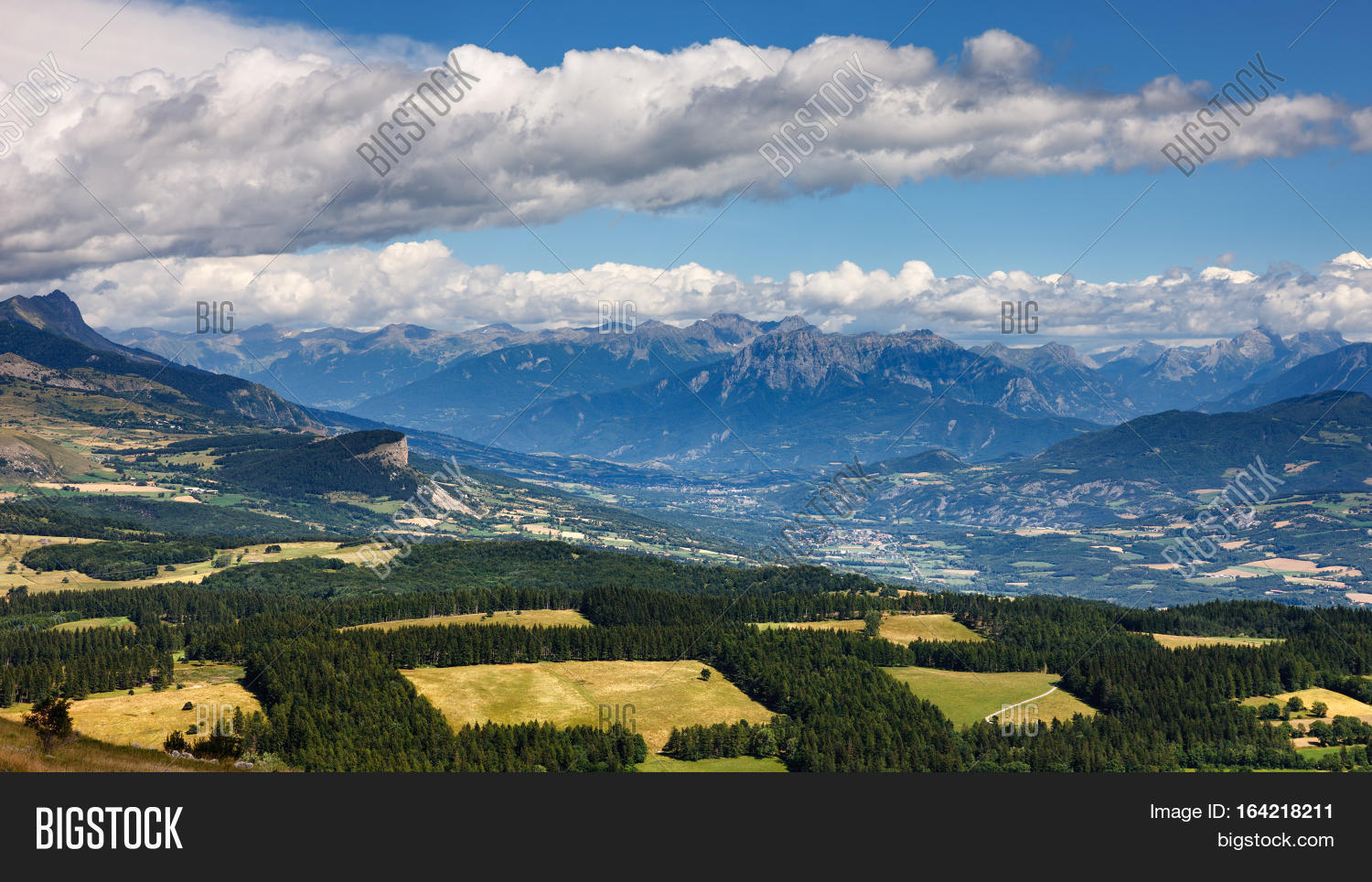 Panoramic Elevated Image & Photo (Free Trial) | Bigstock