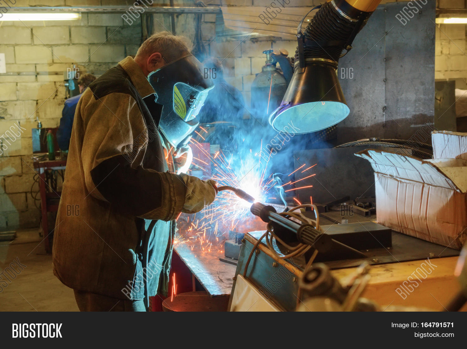 Working Welder Welds Image & Photo (Free Trial) | Bigstock