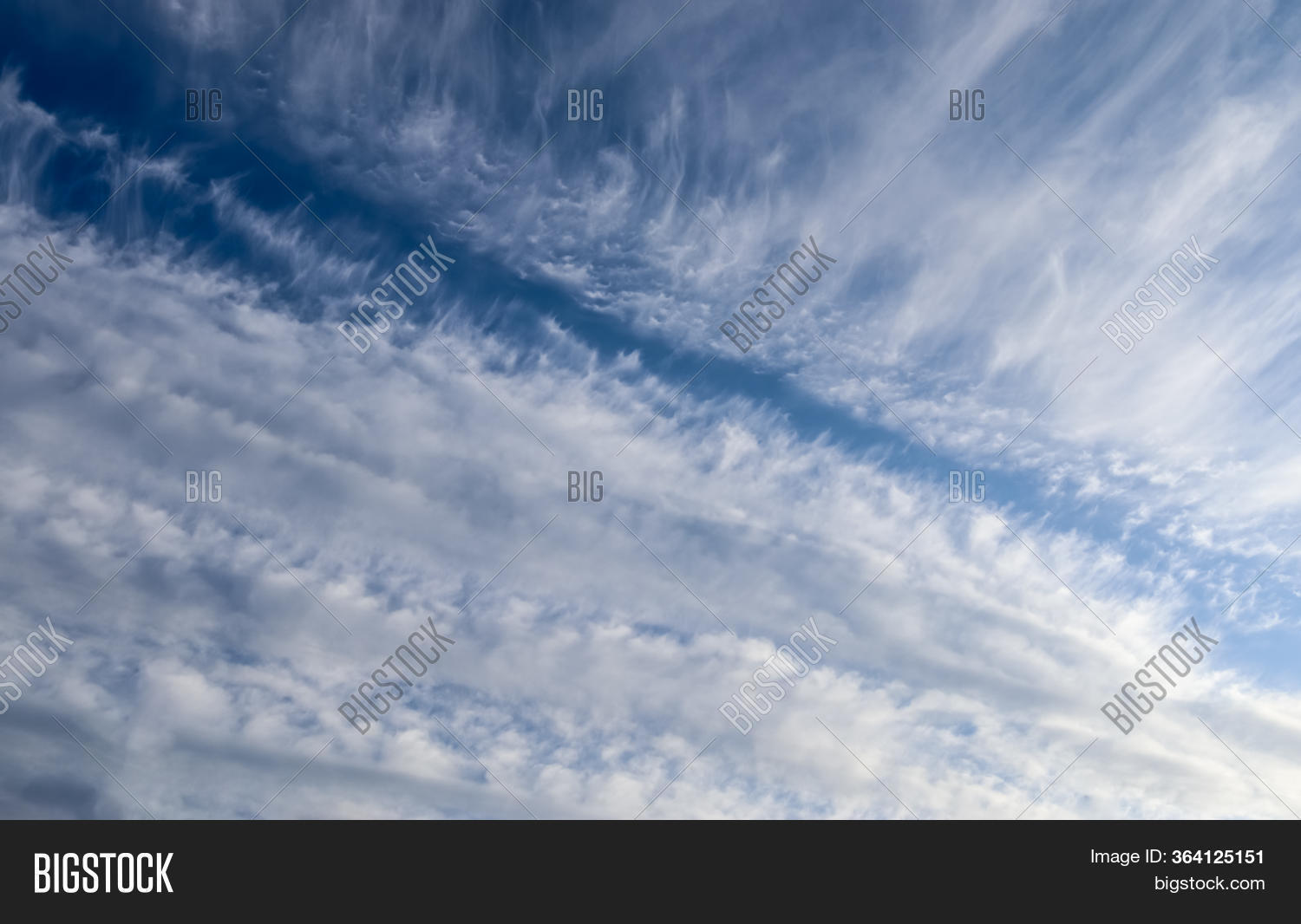 Stunning Cirrus Cloud Image & Photo (Free Trial) | Bigstock